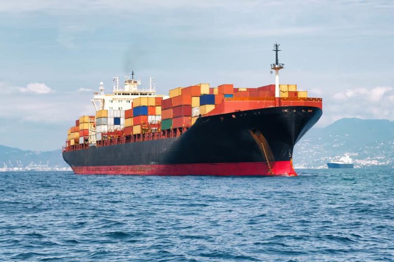 Top 5 Trends In The Maritime Industry You Need To Watch Out For - Young ...