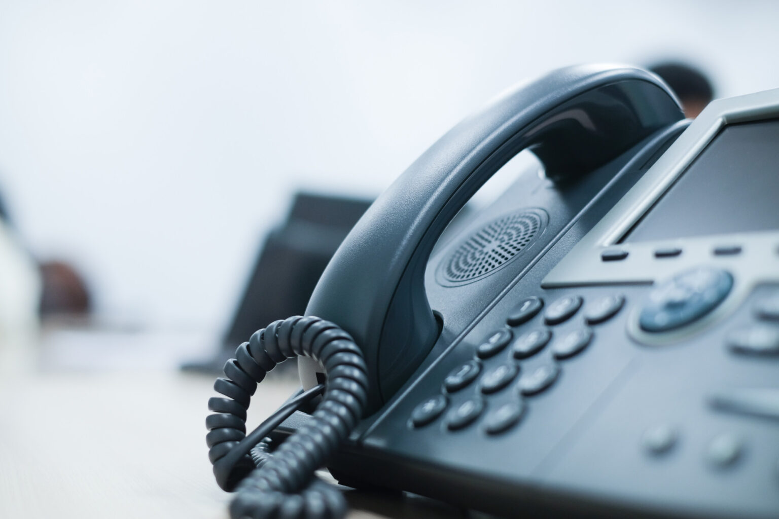 5 Tips for Choosing a Small Business Phone System - Young Leaders