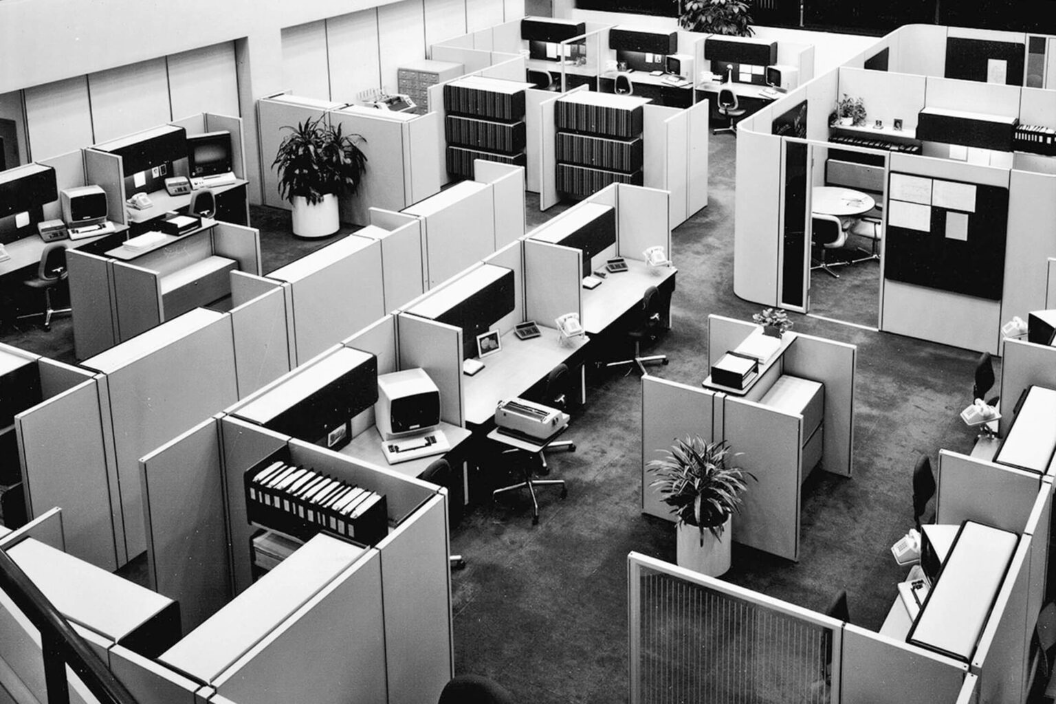Office Design Elements Killing Your Productivity - Young Leaders